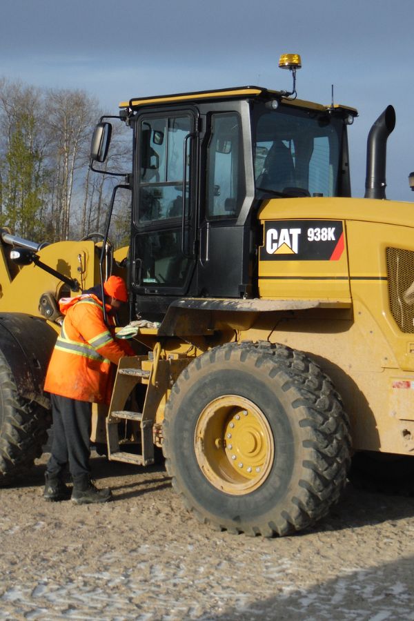 Airport Maintenance: Front End Loader Plow - CHEC Onsite